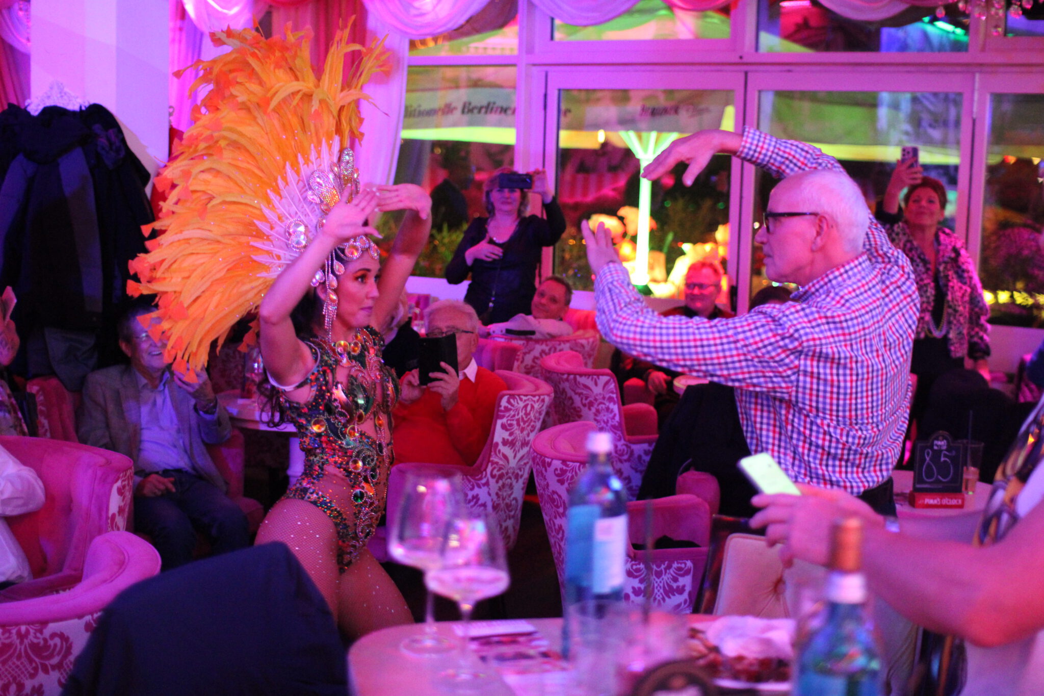 Epic Berlin Variety Show for Tourists at Weekend: 5 Reasons to Spend ...